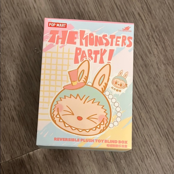 POP MART | Accessories | Pop Mart The Monsters Party Labubu Reversible ...